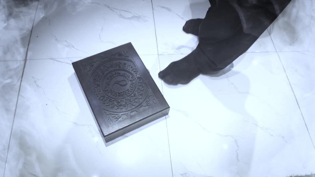 Introducing SMART SUIT - World's First Microchipped Kameez Shalwar Suit ...