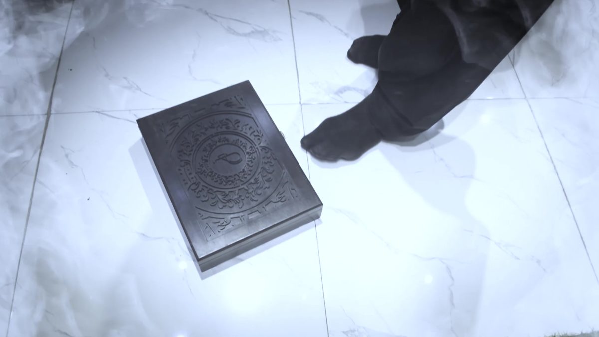 Introducing SMART SUIT - World's First Microchipped Kameez Shalwar Suit ...